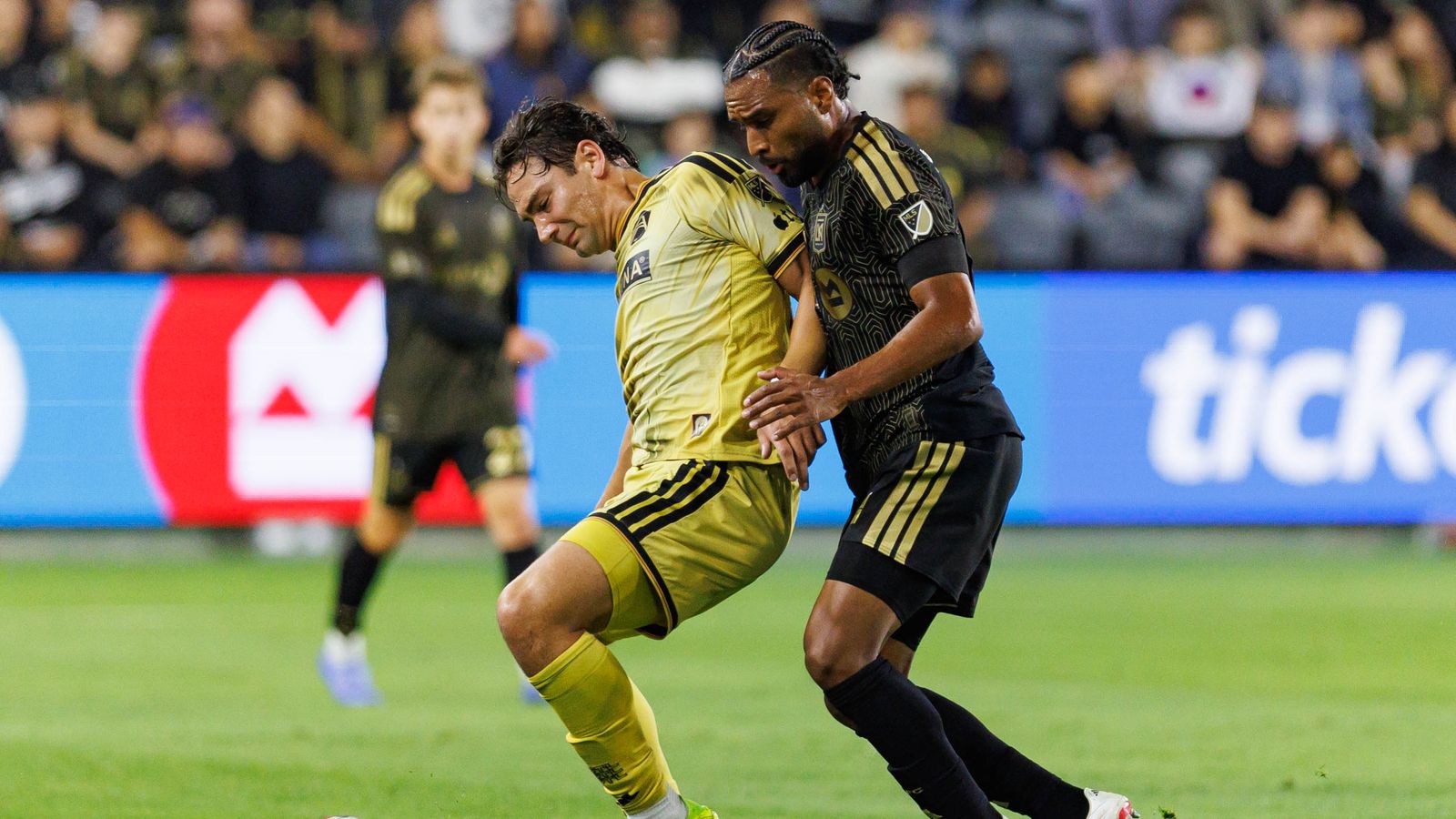 TST images: LAFC defeats St. Louis City SC, 2-0, in Los Angeles