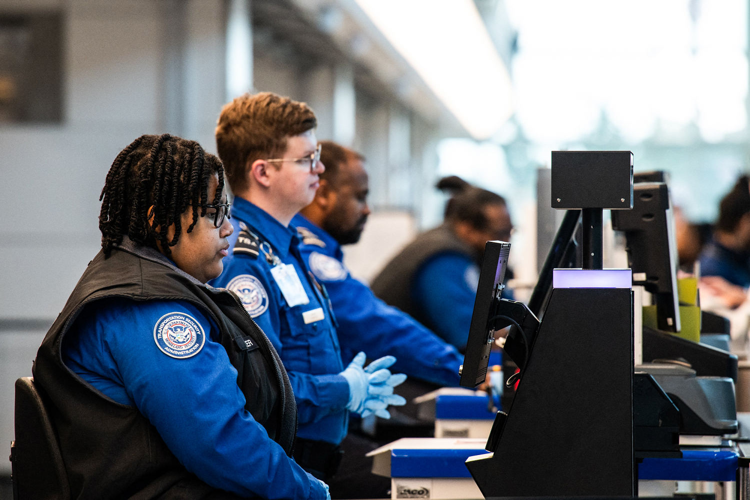 Long security lines form at airports as TSA agents miss first full ...