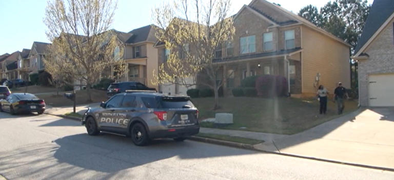 Murder-suicide suspected after husband and wife found dead inside Ga. home