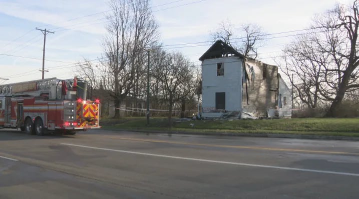 Firefighters battle vacant structure fire in Dayton