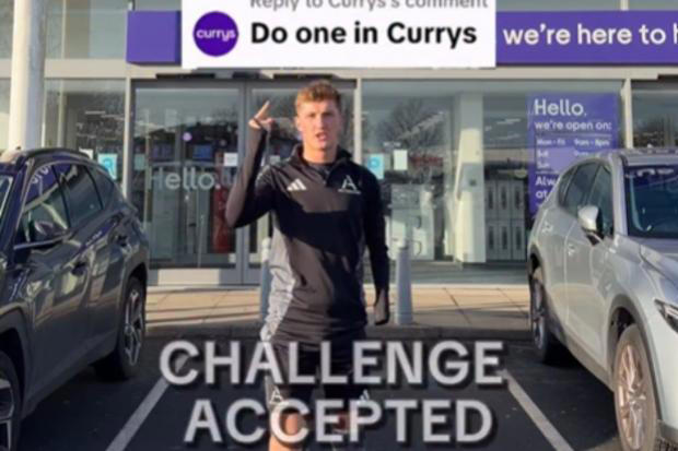 Man who ran a 5km inside a police van goes viral for running inside ...