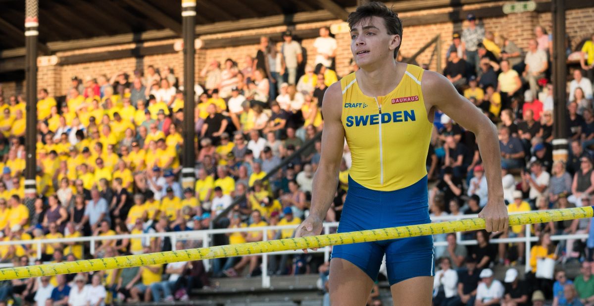 Pole vault king does it again, Duplantis thrills home crowd with ...