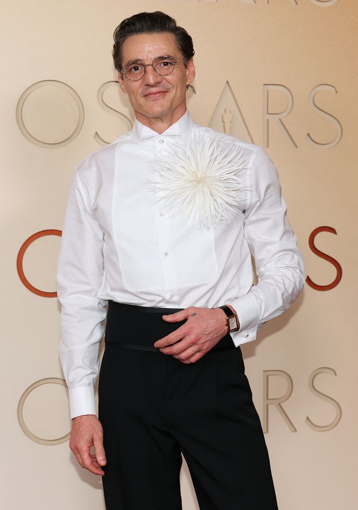 Pedro Pascal es captado en México, filmando su próxima película con ...