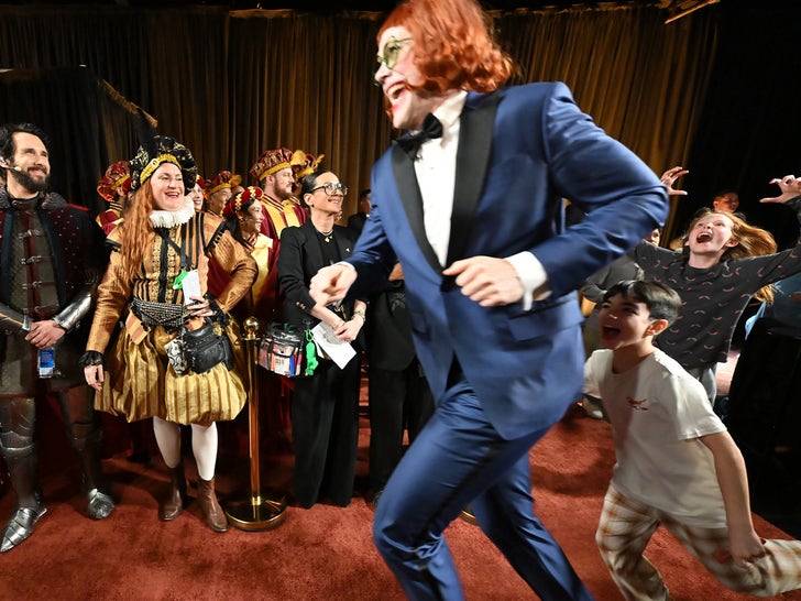Inside Hollywood's biggest night -- Behind the scenes snaps