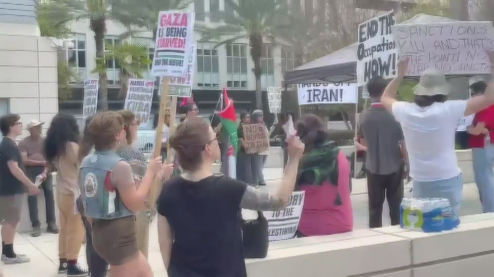 Jacksonville activists continue push against US-Israeli actions in Iran