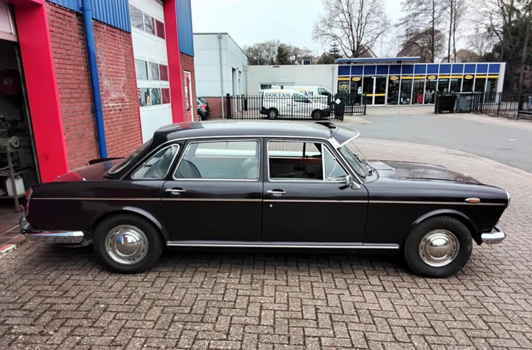 Woman ships vintage car across the world after owning one with her ...
