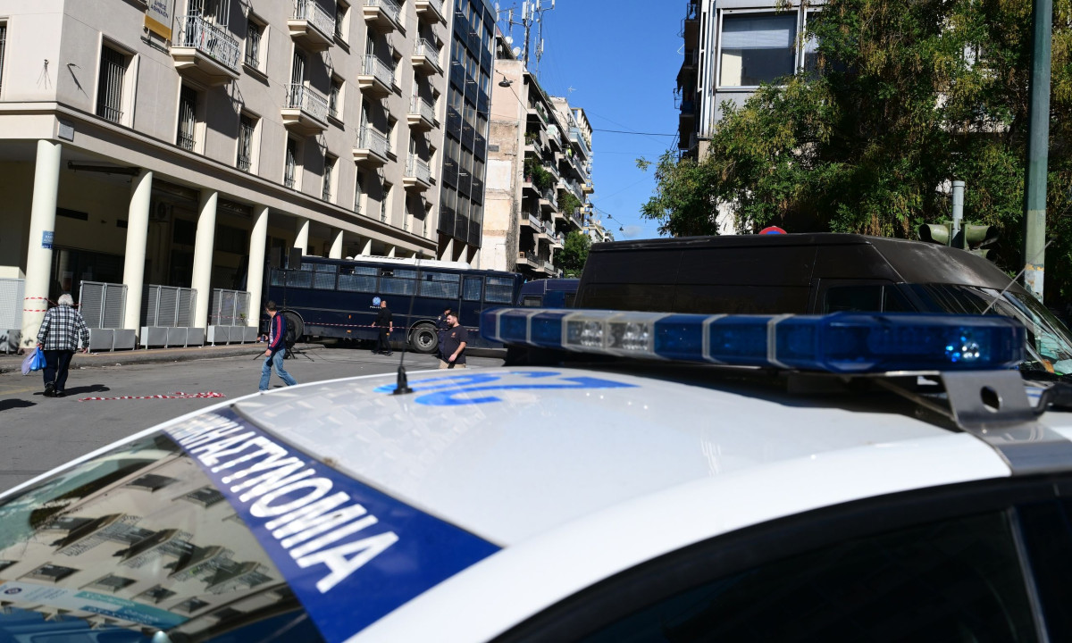 Πρώτα τράκαραν και μετά «πιάστηκαν» στα χέρια: Σοβαρός διαπληκτισμός ...