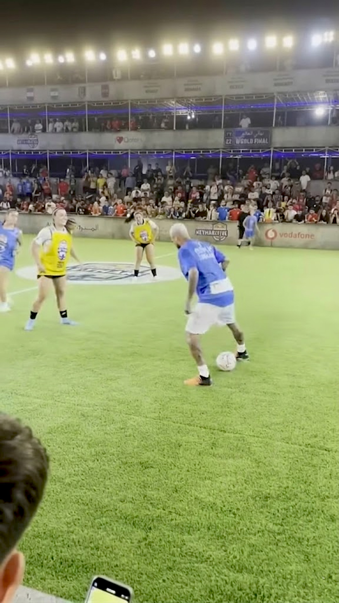Neymar playing with only one percent brain