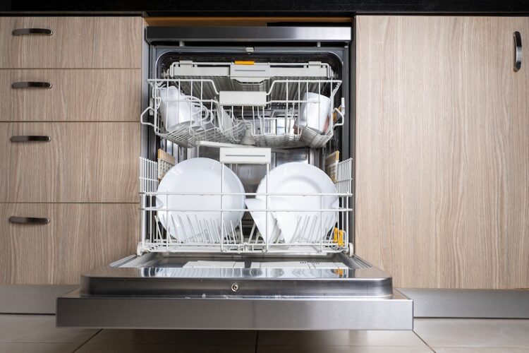 15 things you should never put in the dishwasher