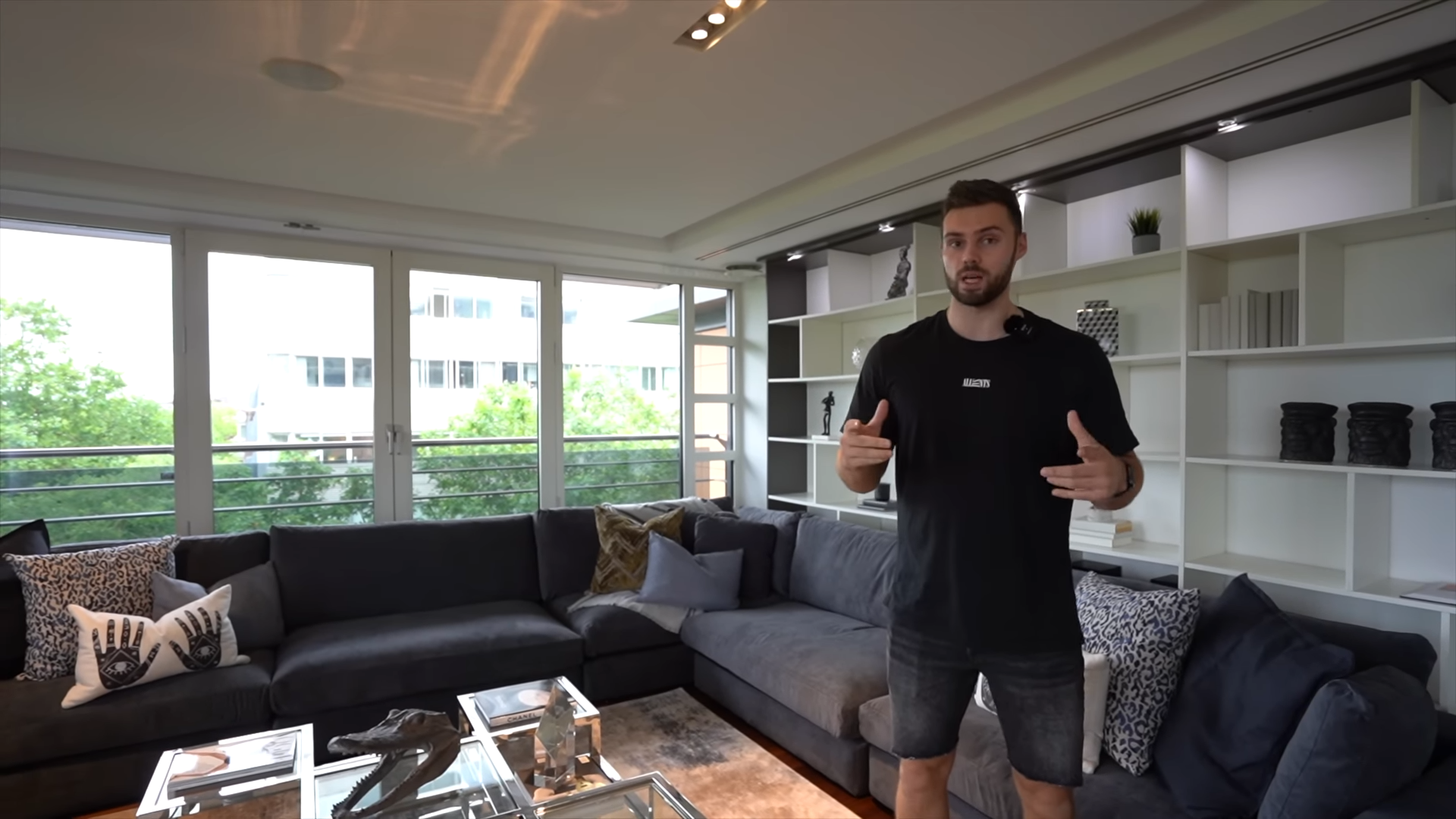 Watch inside a £4,250,000 London apartment overlooking Regent’s Park