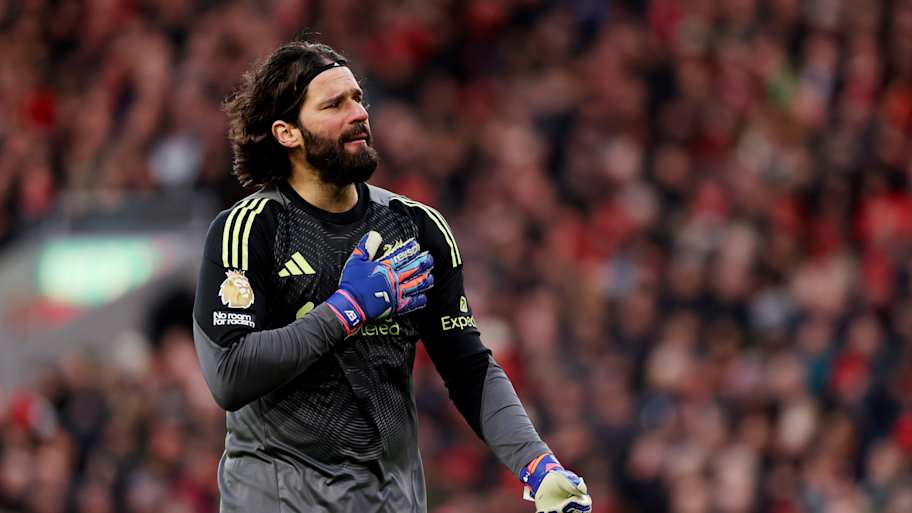 Alisson Becker non è più un obiettivo di Inter e Juventus: ha rinnovato ...