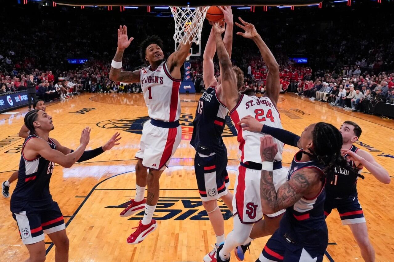 UConn students confident both Huskies basketball teams can win NCAA ...