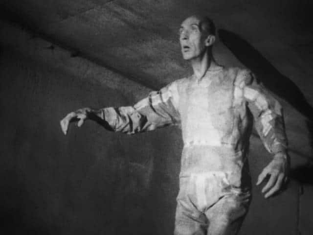 Old B-movies so bad, they’ve been forgotten