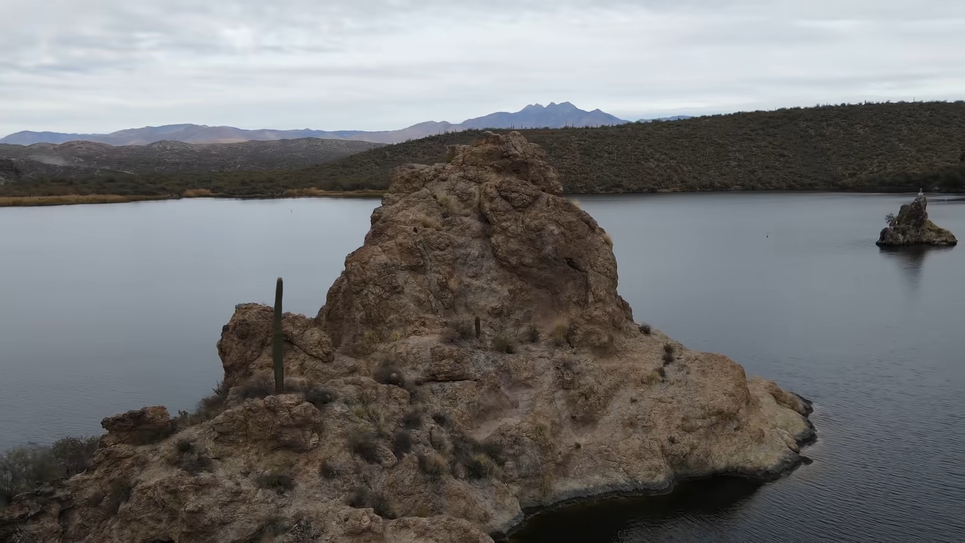 What’s hiding underwater beneath this popular cliff?