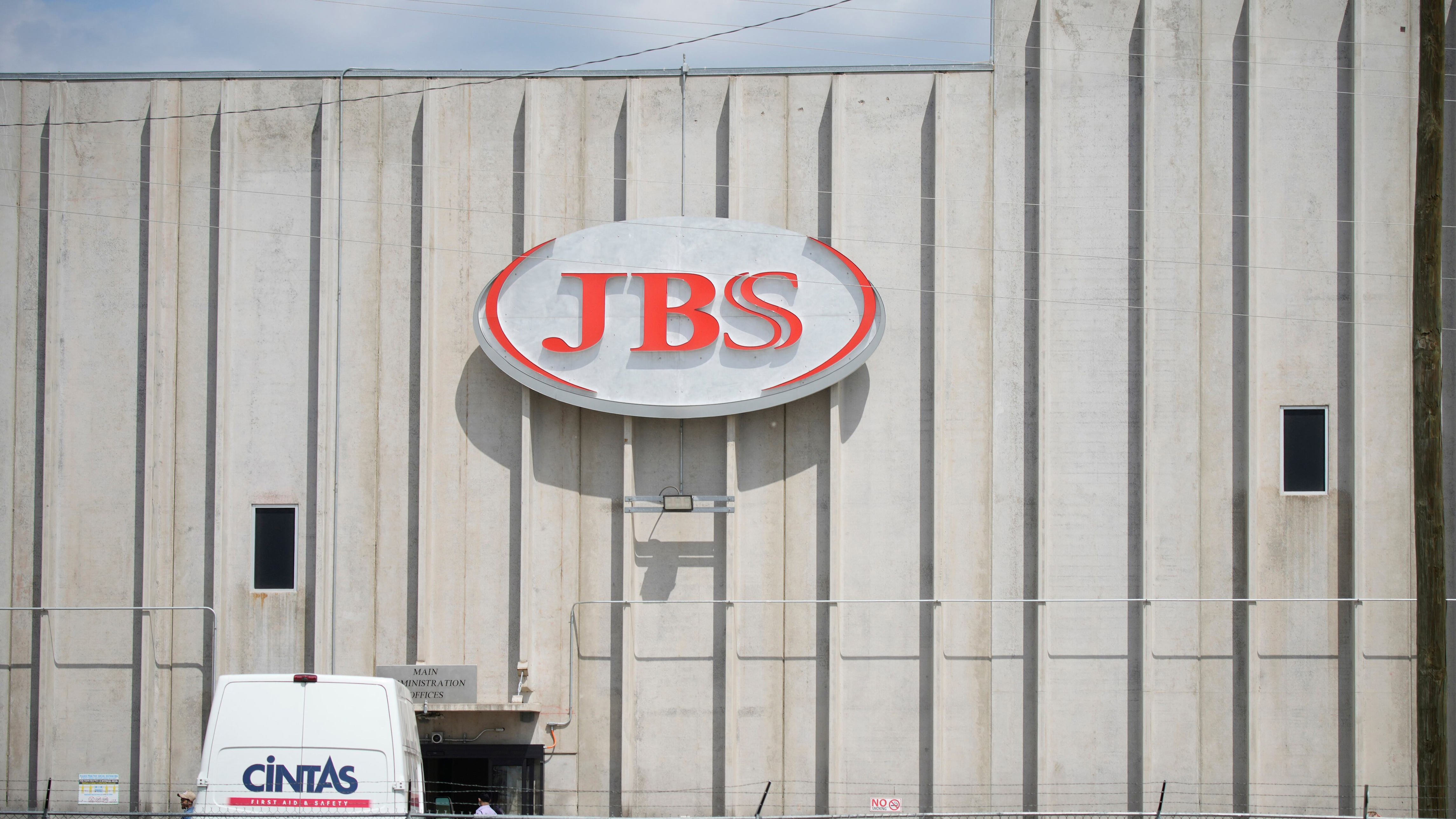 3,800 JBS workers begin strike in Greeley Monday over company’s unfair ...