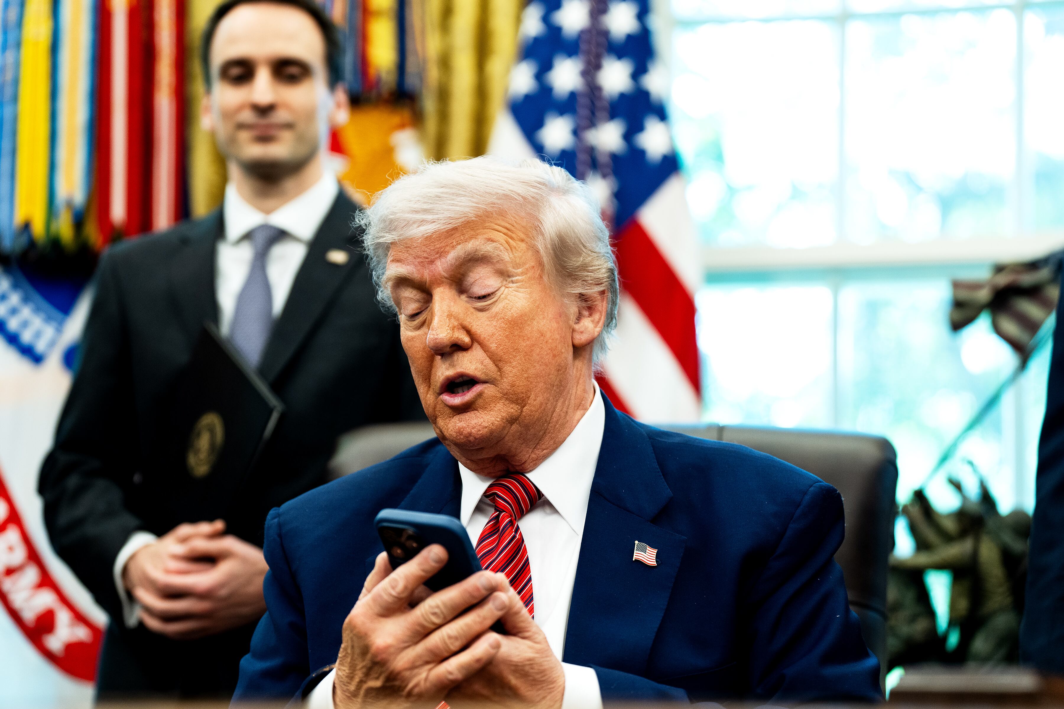 Trump, 79, derails 'important meeting' to take reporter's call about ...