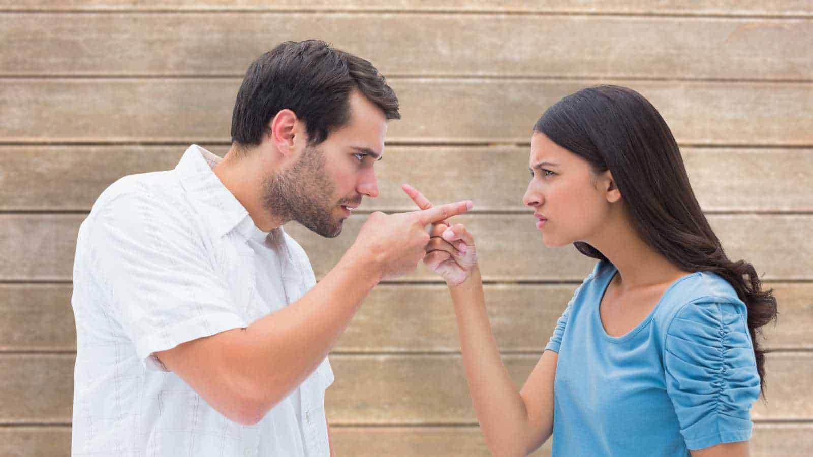 12 habits that often lead to unhappy relationships