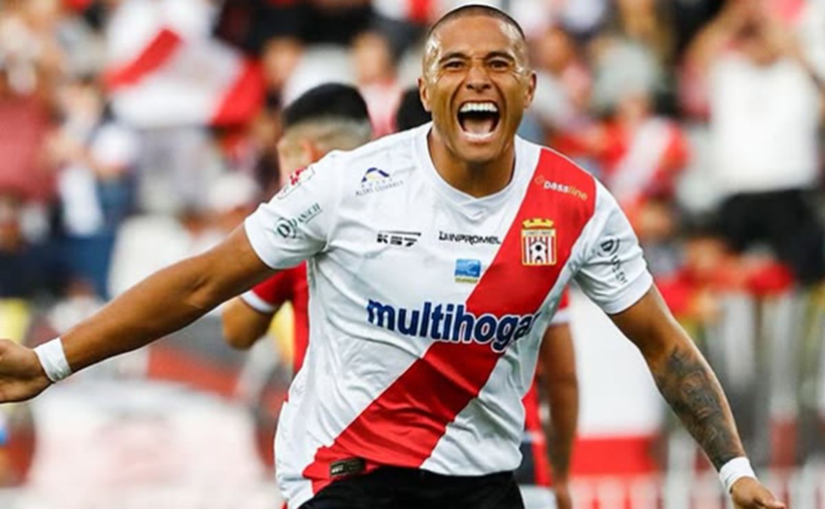 Leandro Benegas infla el pecho tras el triunfo de Curicó Unido en el ...