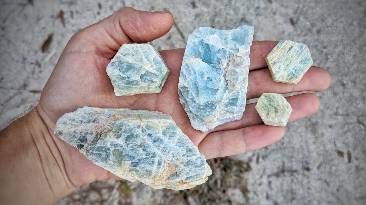 This is why people travel to this Georgia mine to find crystals