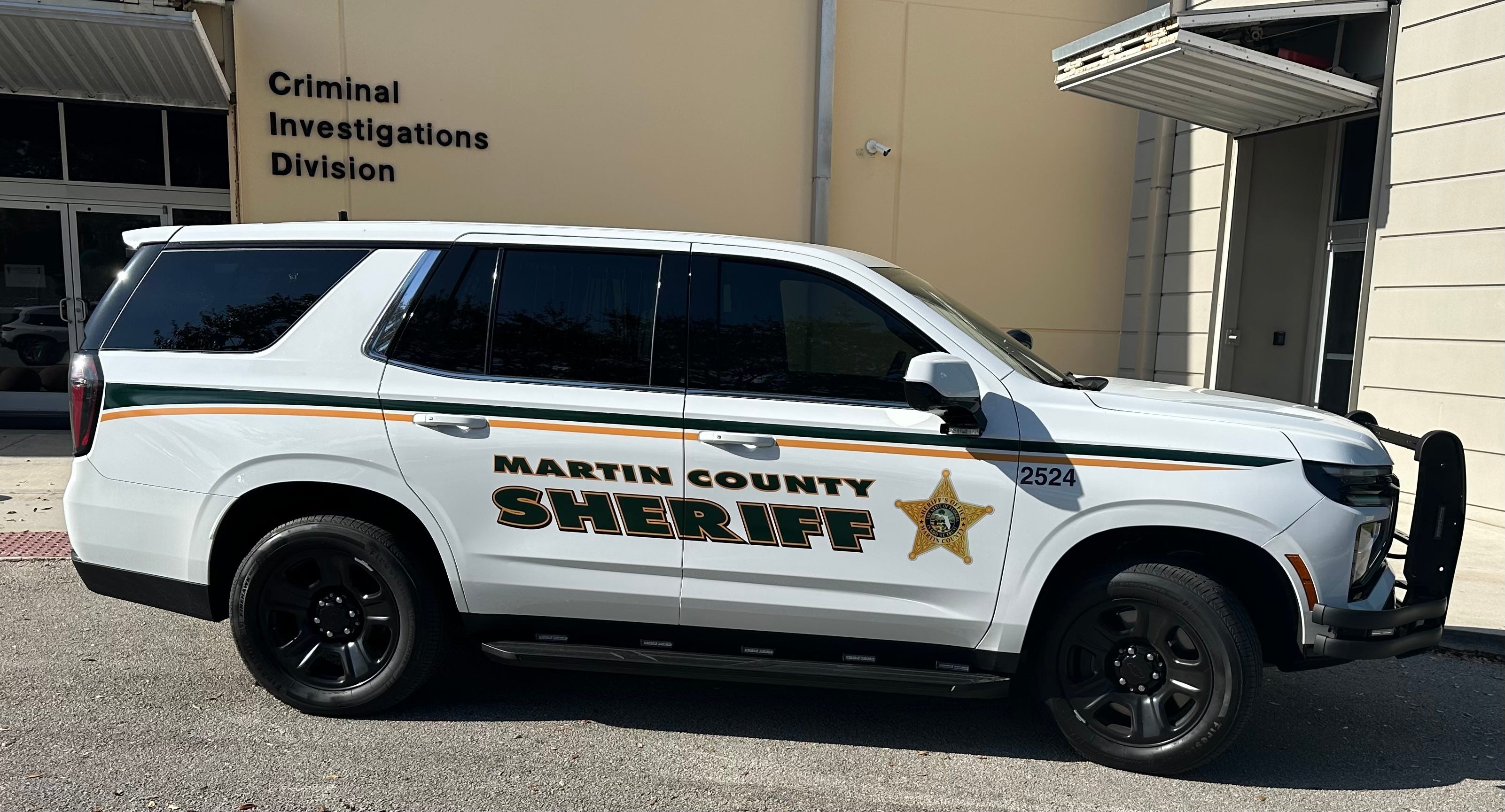 Florida man dressed as pirate with sword arrested after fire at park
