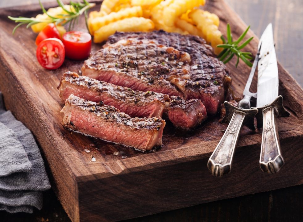 7 chain restaurants serving the best ribeye and baked potato
