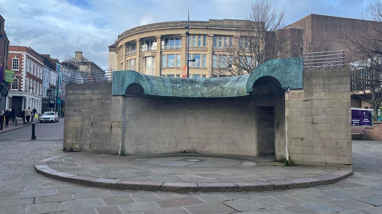 Council considers moving Cascade water fountain