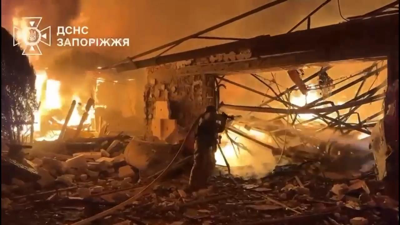 Ukraine firefighters battle intense blaze after deadly Russian drone ...