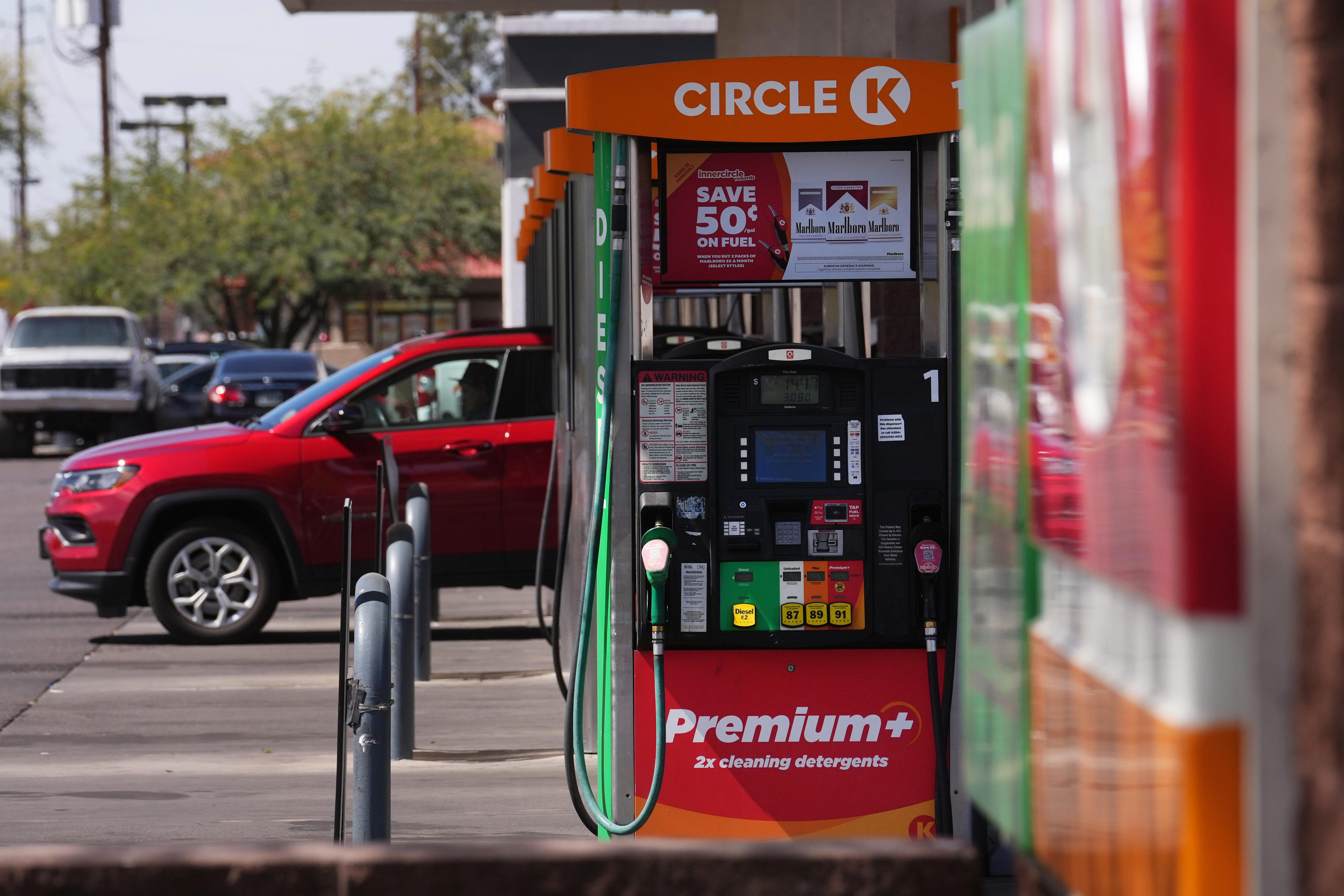 Arizona's special blend of gas impacts supply as drivers pay more