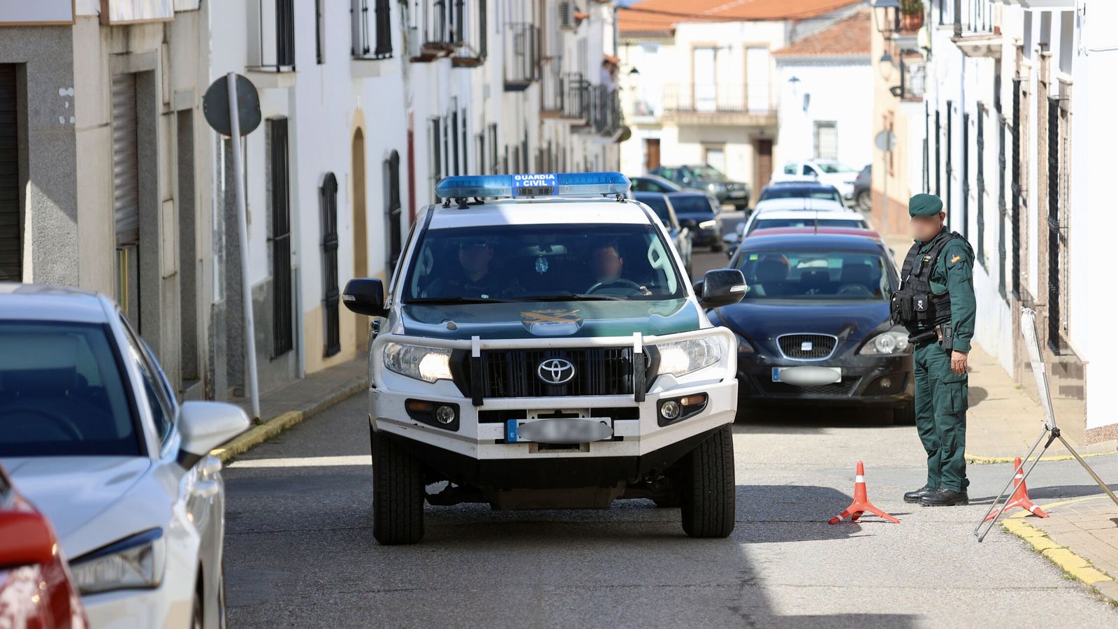 Muere una niña de dos años en Brión (A Coruña) al quedar olvidada ...