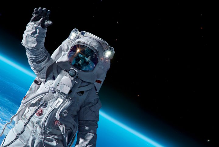 Debunking 10 common myths about space