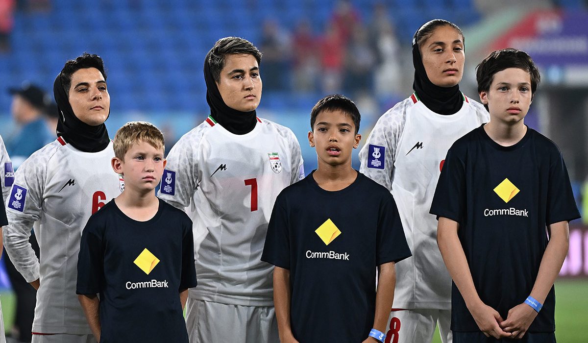 Iranian women’s football captain withdraws asylum request and leaves ...