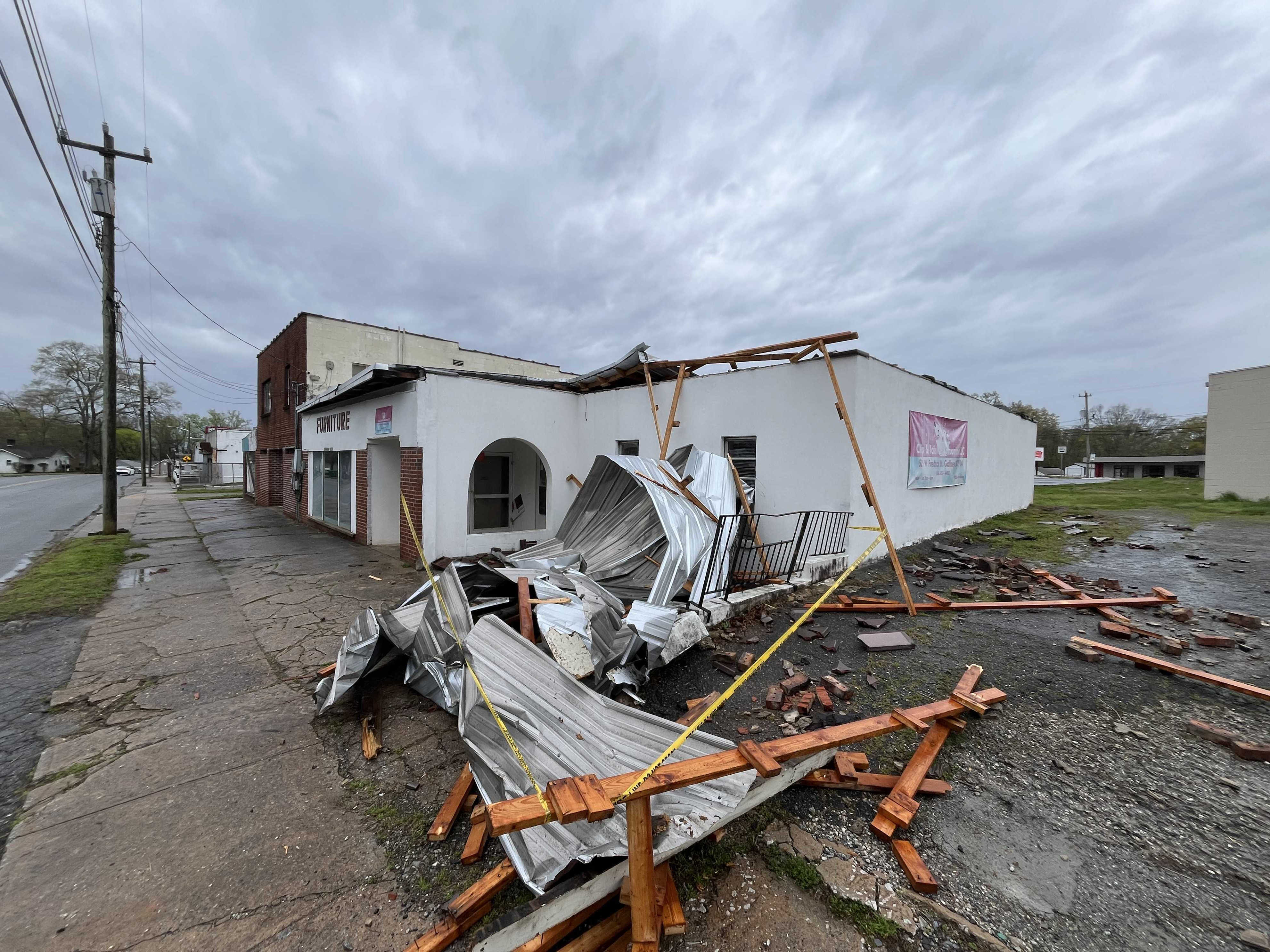 Storm rips roof off of Upstate business