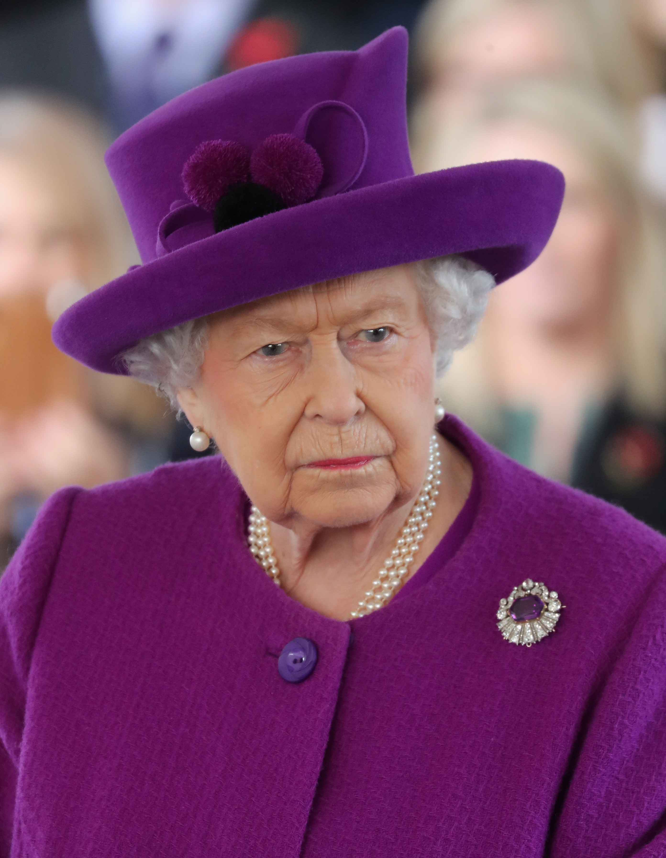 Royal photographer says the late queen didn't make it easy and didn't ...
