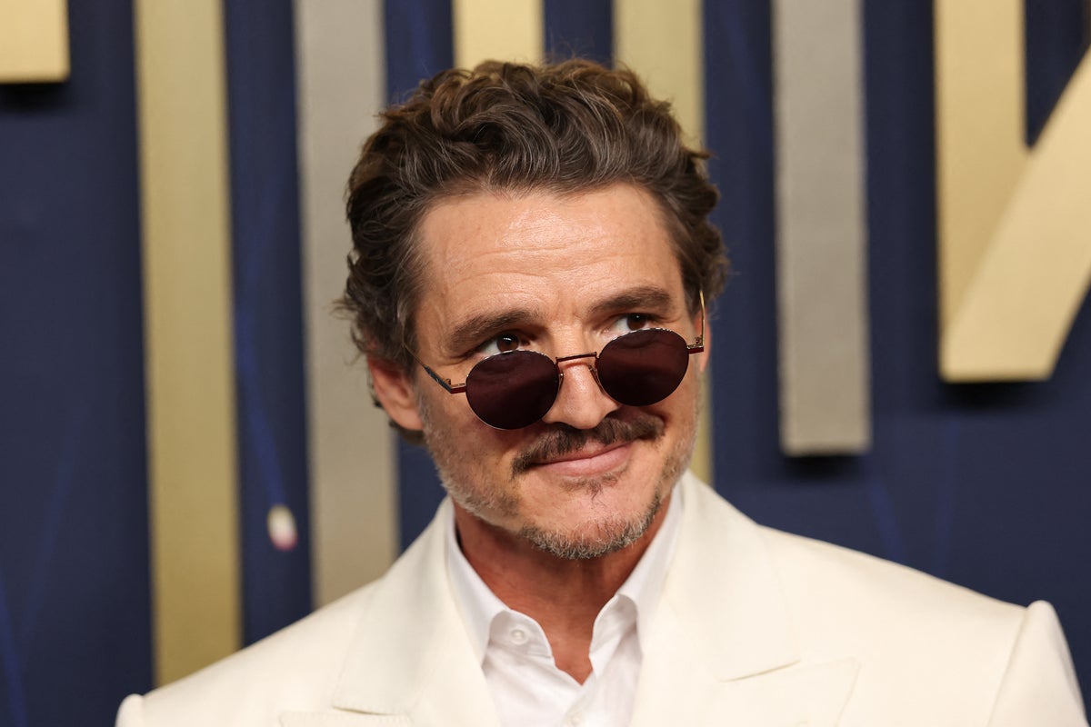 Pedro Pascal stuns with unrecognizable new look at the Oscars