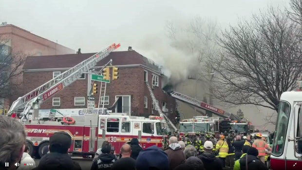 4 killed, including a child, in Flushing, Queens fire, FDNY says