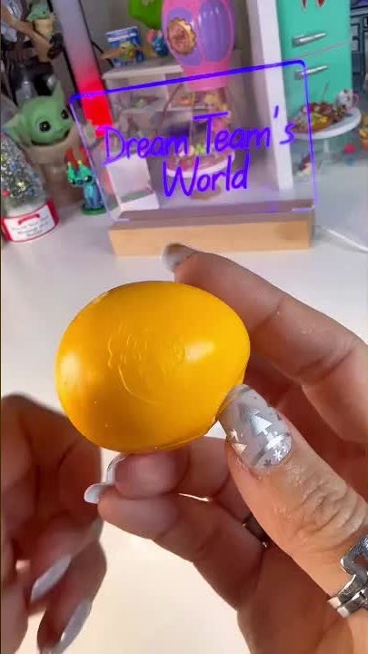Crazy Aaron’s egg-cellent thinking putty #crazyaarons #putty #asmr