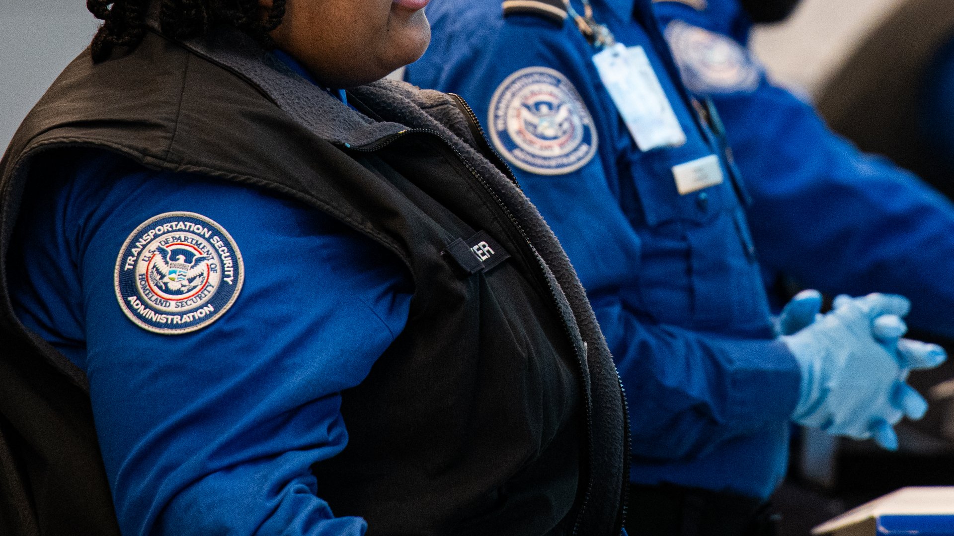 Airlines urge Congress to end shutdown, warn unpaid TSA agents threaten ...