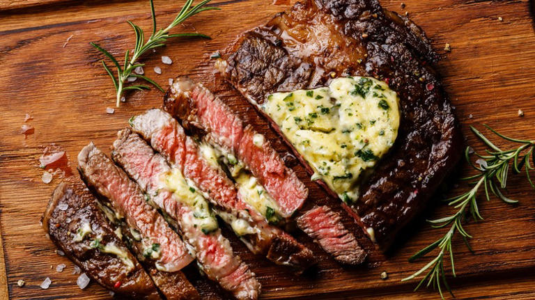 For the most flavorful sirloin steak, make it the Jamie Oliver way