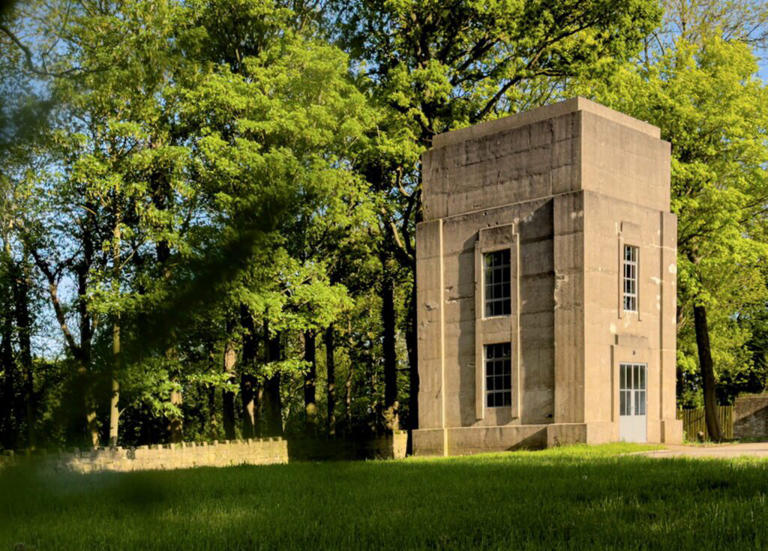 Couple spend £60k turning old water tower into luxury holiday home