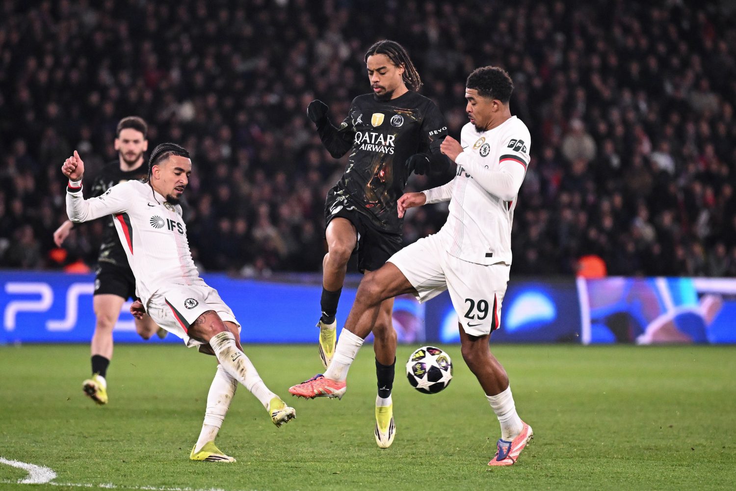 Chelsea vs PSG – Two more key players could miss the second leg!