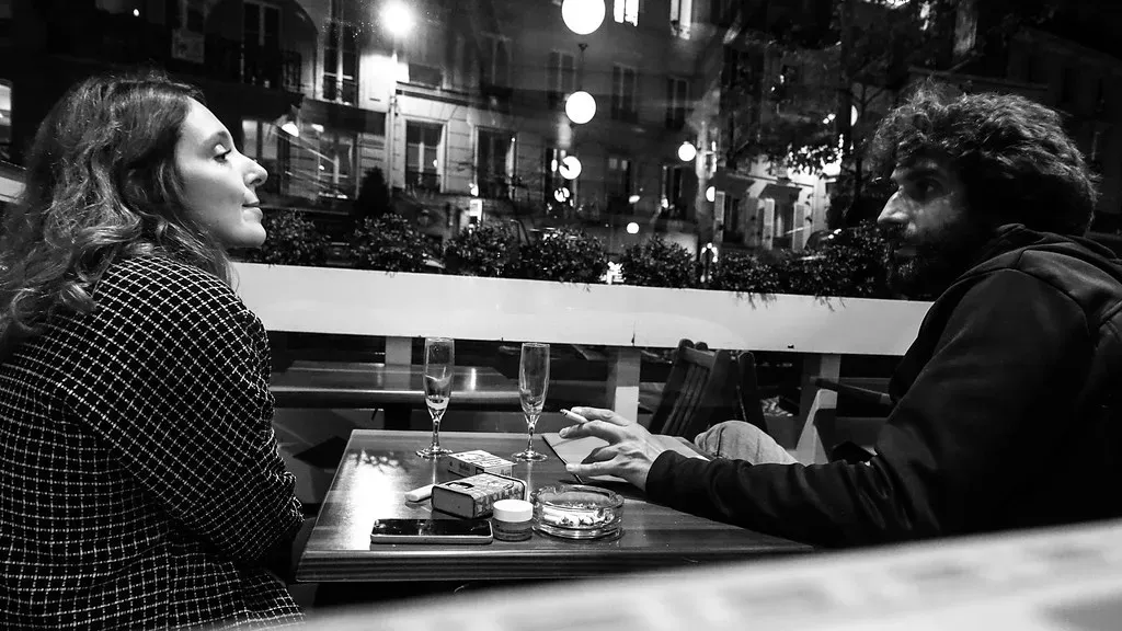 A former waiter shares 6 signs your server already fears you're a bad ...