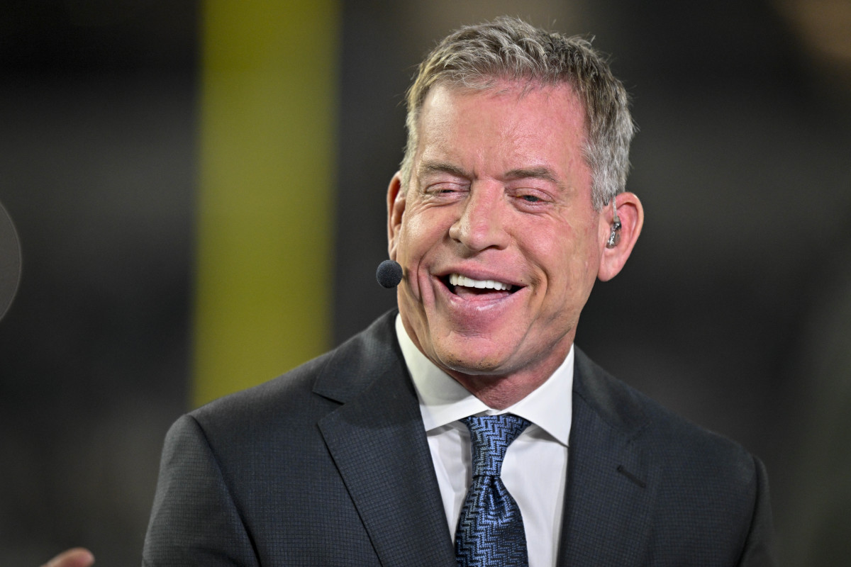 NFL legend Troy Aikman shares update after Dolphins' decision