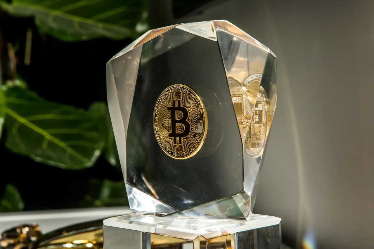 Base handles nearly half of $3B weekly on-chain Bitcoin trading volume