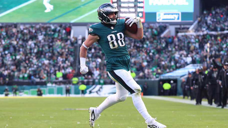 Dallas Goedert re-signs with Eagles, boosting fantasy outlook for Jalen ...
