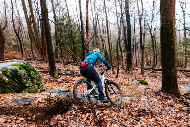 The best editor-tested electric mountain bikes for singletrack rides ...