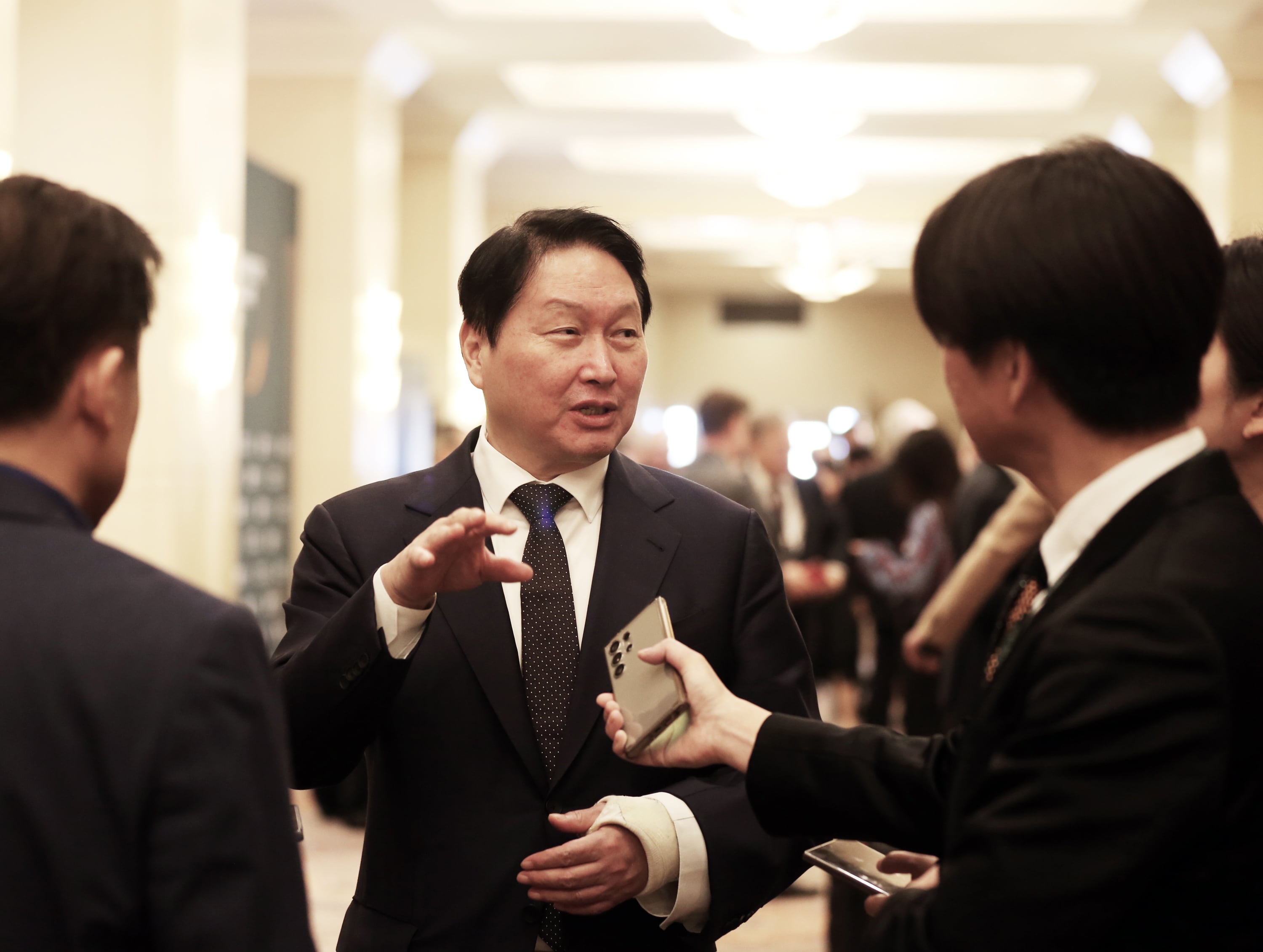 SK Group chairman Chey warns semiconductor shortage until 2030
