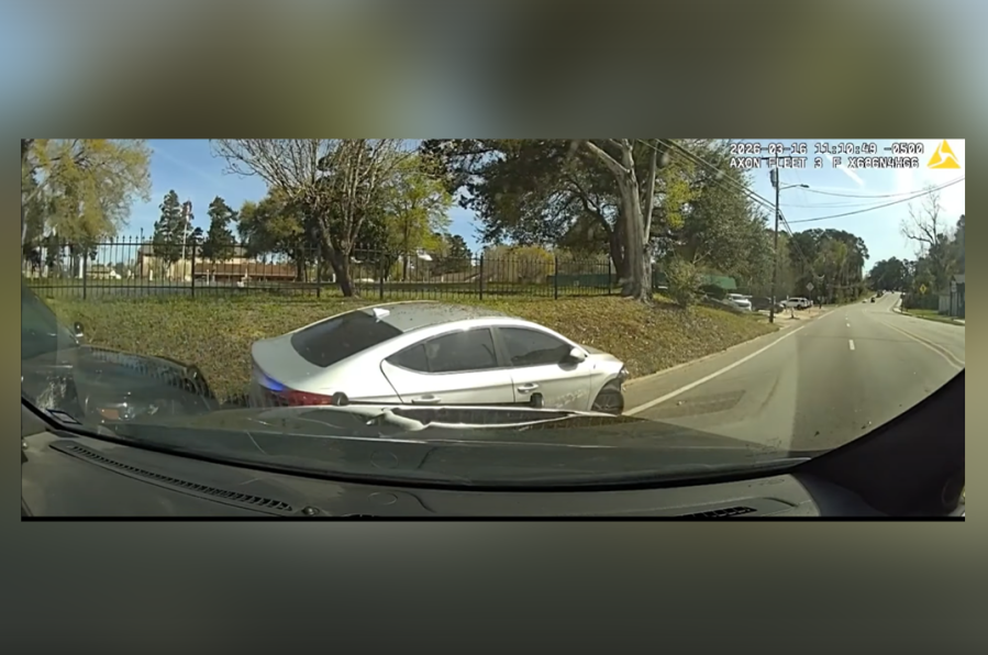 Dashcam video captures Missouri driver hitting Texas police vehicle in ...