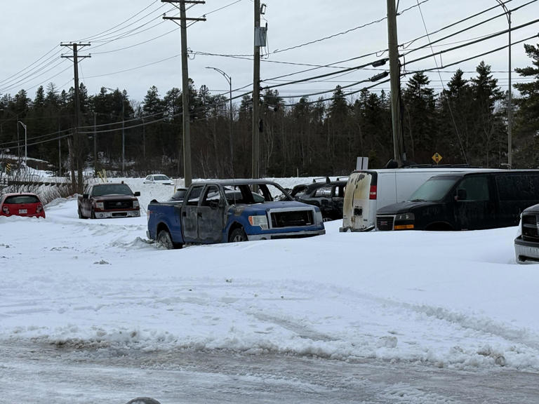 Plusieurs incendies de voitures suspects à Chicoutimi depuis vendredi