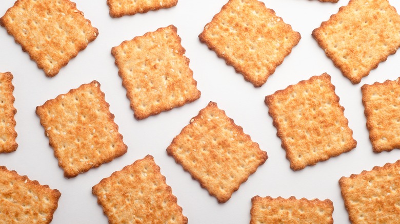 The most nutritious store-bought crackers you can buy