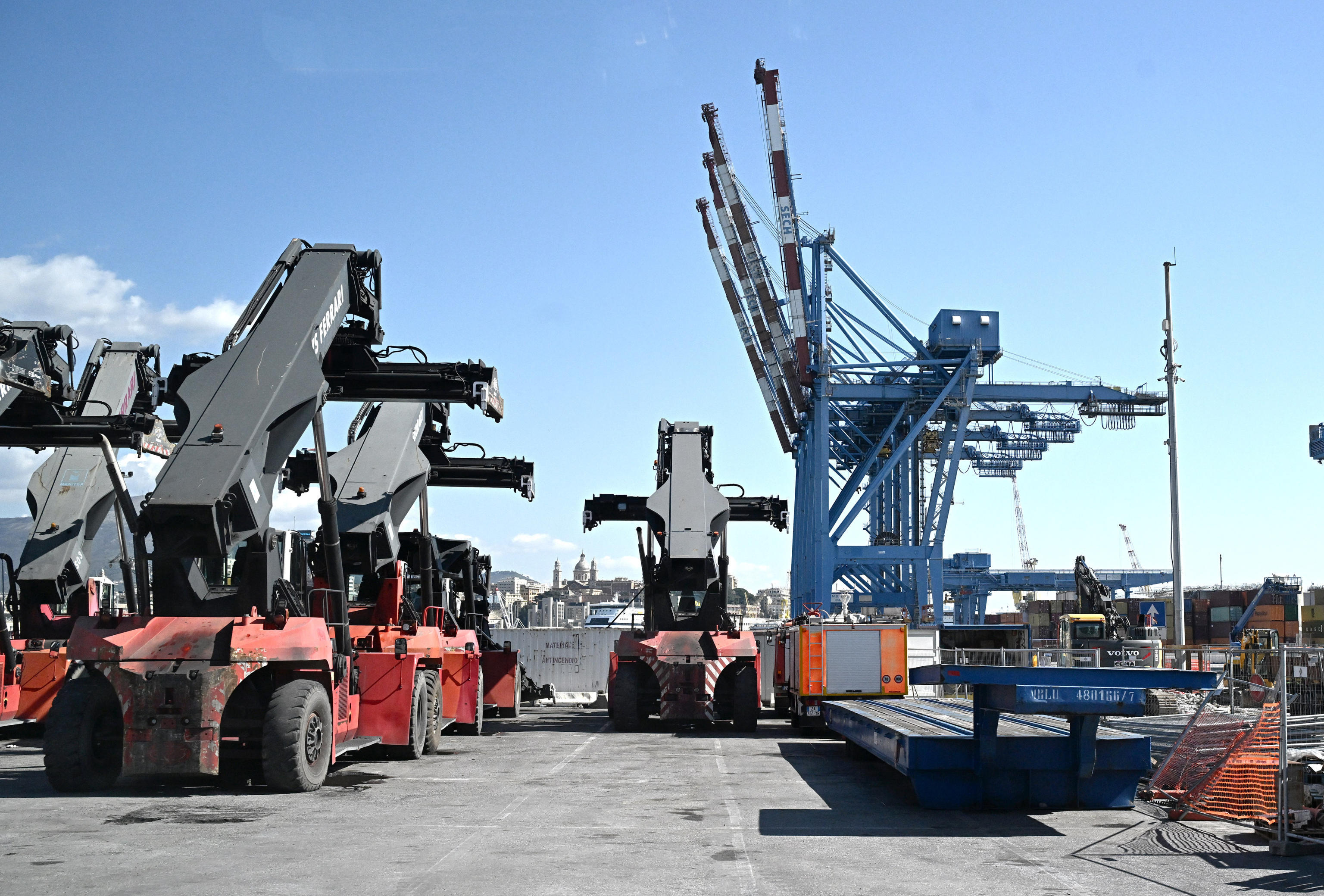 Porto Genova, al terminal Psa Sech due nuove gru per 24 milioni di ...